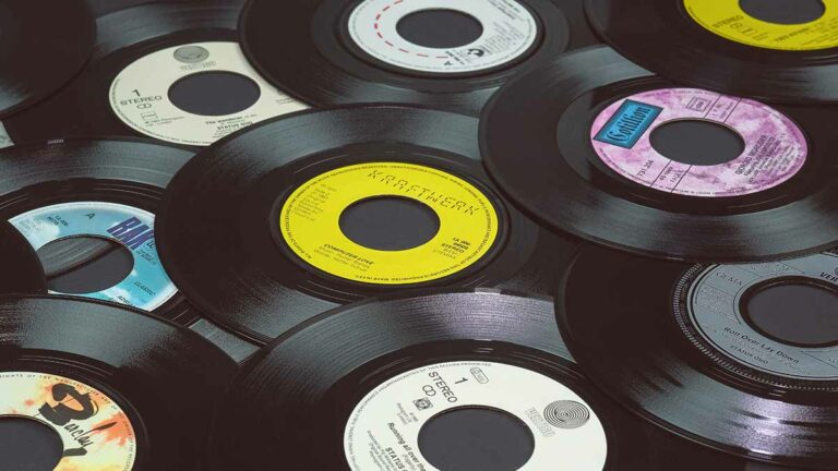 10 Discos fundamentales del Synth Pop de los 80